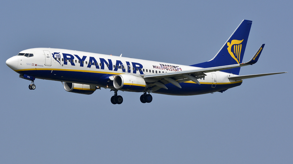 Ryanair / B737-800W *Krakow&Malopolska sticker* – Berlin Aviation Spotting