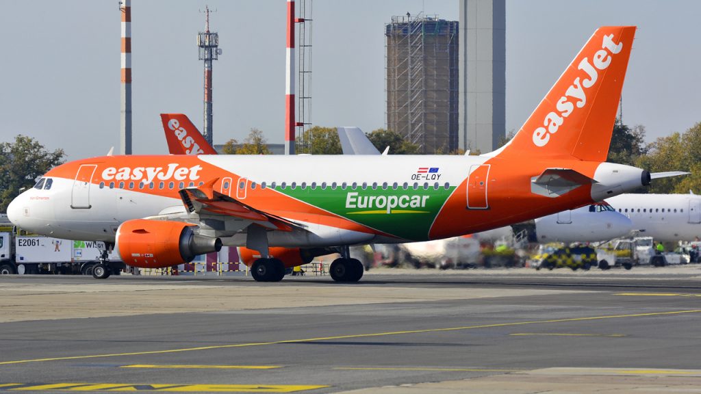 easyJet Europe / A319 *Europcar sticker* – Berlin Aviation Spotting