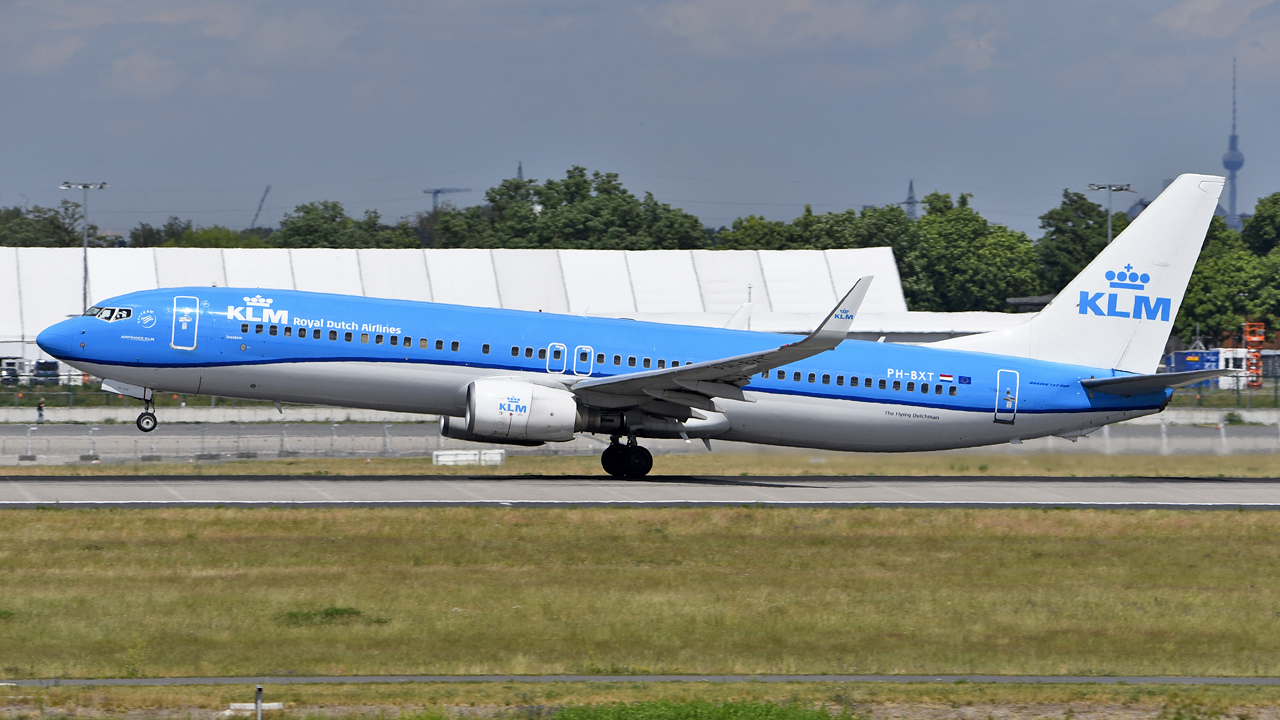 KLM / B737-900W – Berlin Aviation Spotting